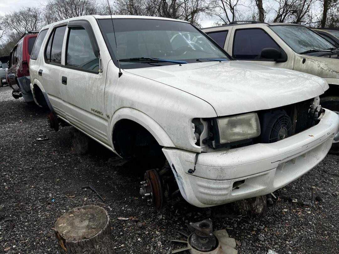 1999 ISUZU RODEO | M&D Salvage Yard and U Pull Here