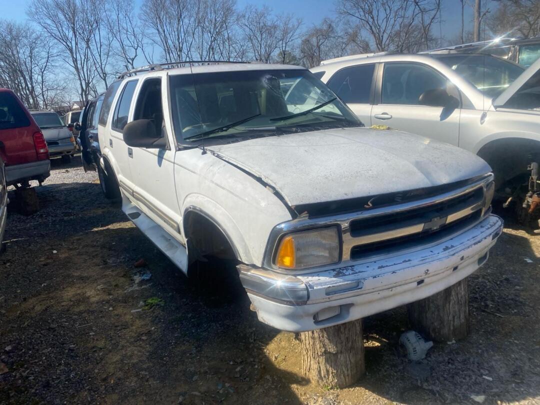 1998 CHEVY BLAZER | M&D Salvage Yard and U Pull Here