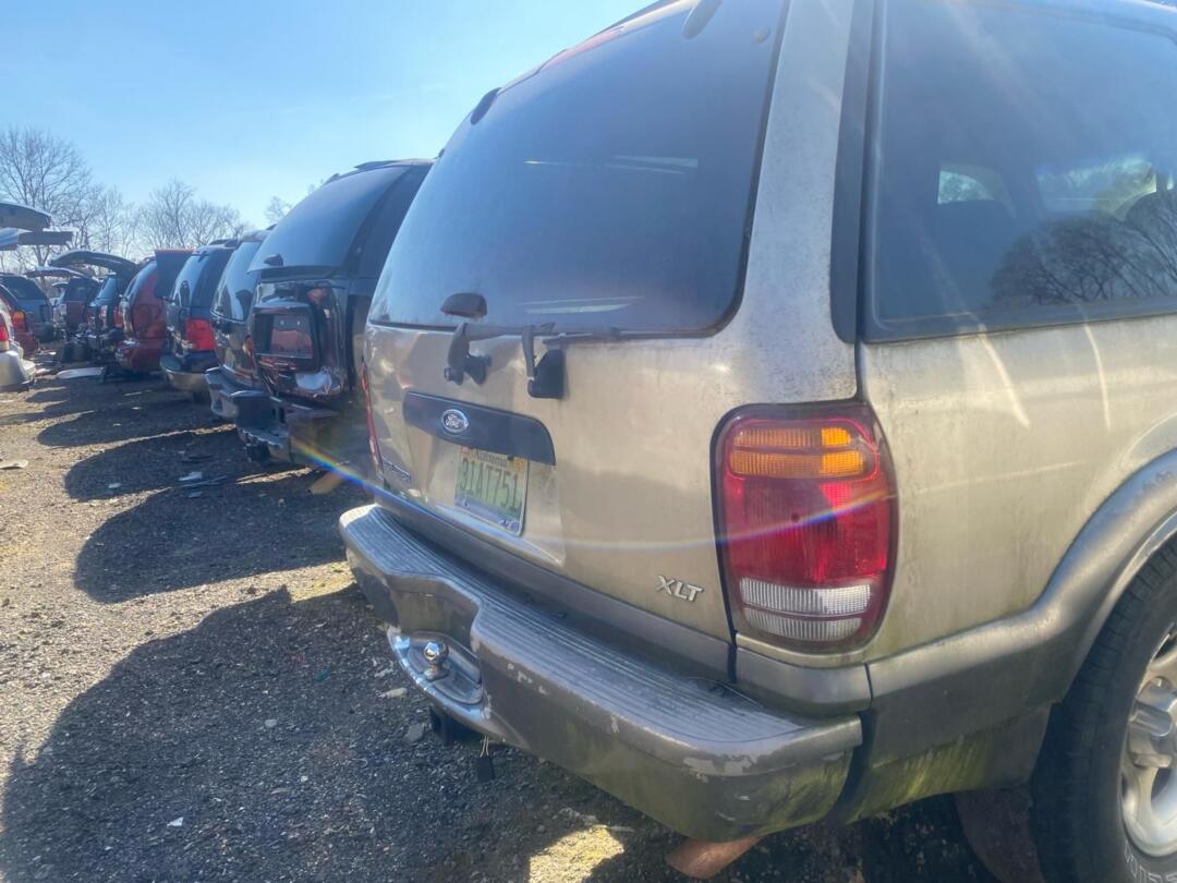 2001 FORD EXPLORER | M&D Salvage Yard and U Pull Here